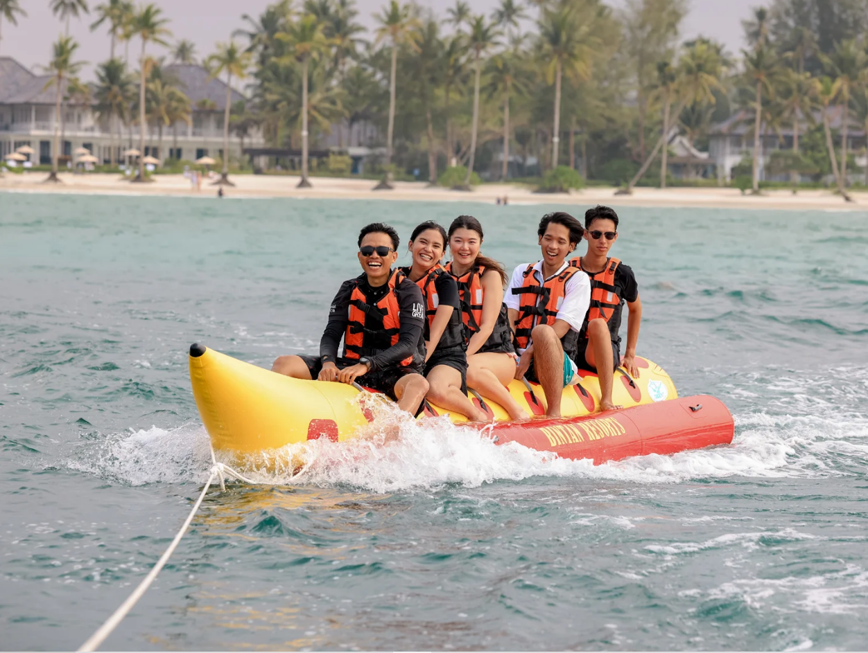 Discover the Best water sports Activity at Lagoi Bay Bintan