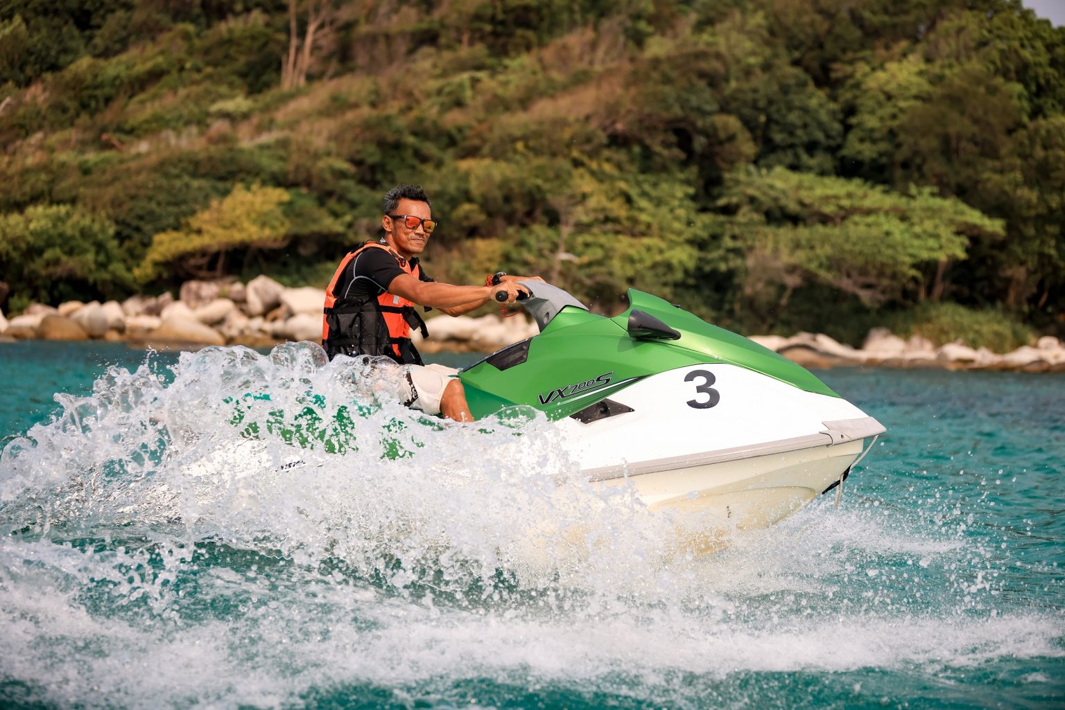 Discover the Best water sports Activity at Lagoi Bay Bintan