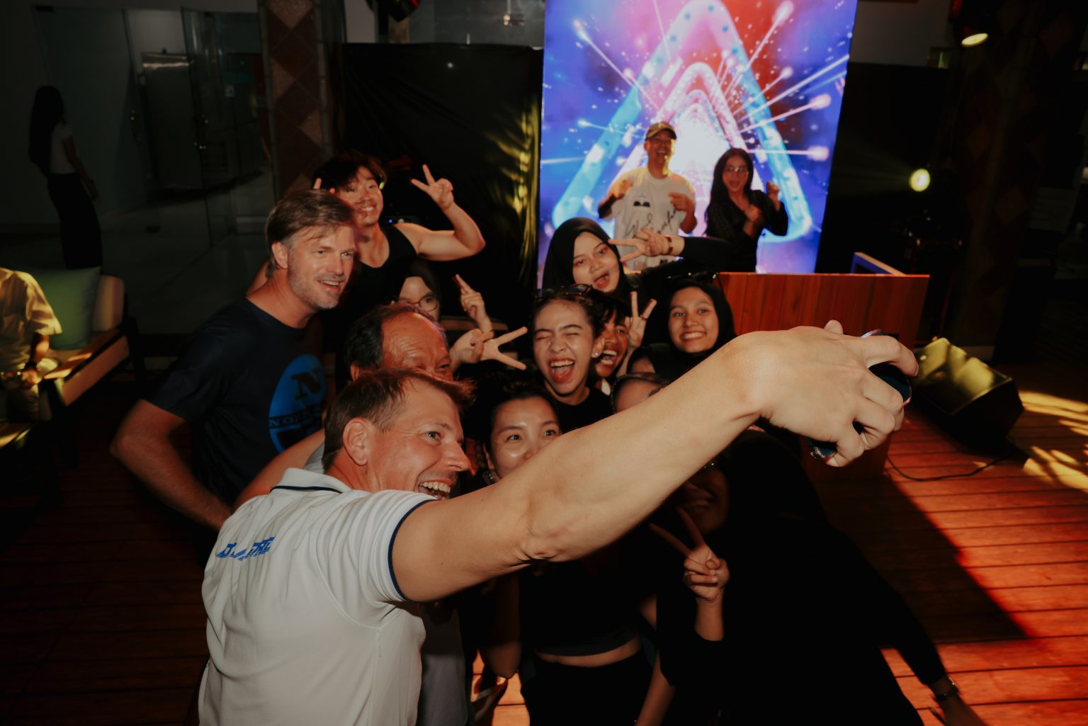 Experience the Best Party in Bintan at Tidal Bar